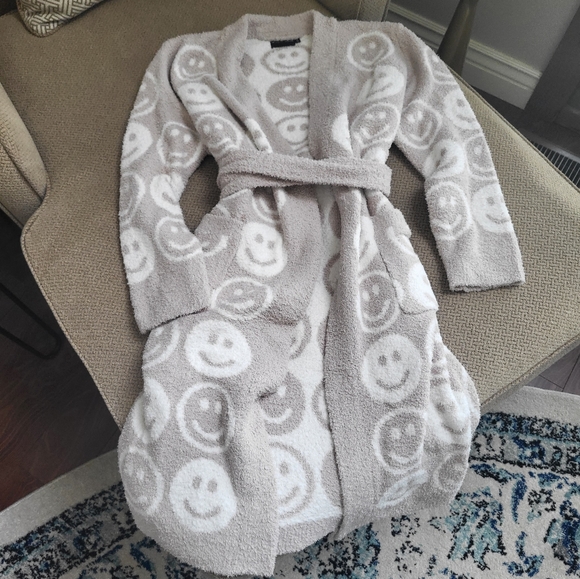 Intimates & Sleepwear | The Most Amazing Robe Evaaa To Be Made In The ...